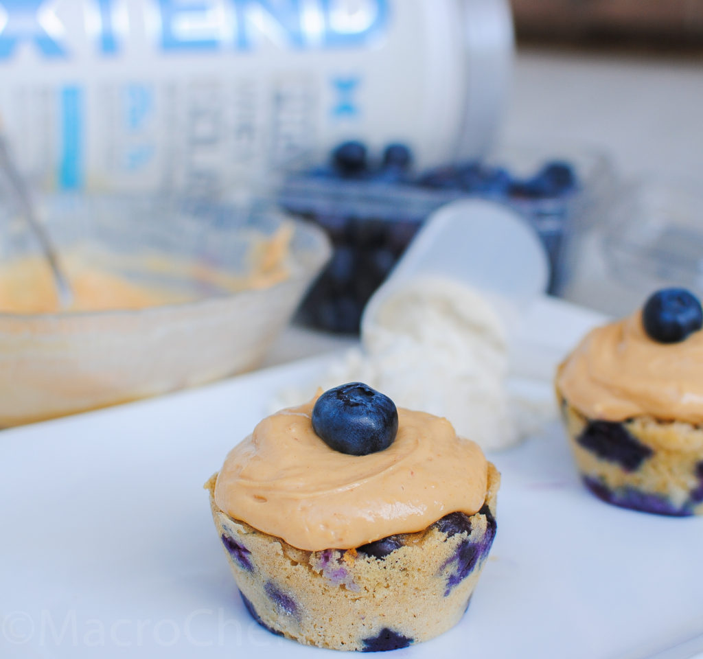 Blueberry Peanut Butter Protein Cupcakes – MacroChef